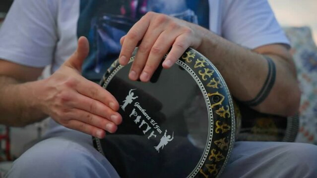 Tarambuka Images – Parcourir 2,018 le catalogue de photos, vecteurs et ...