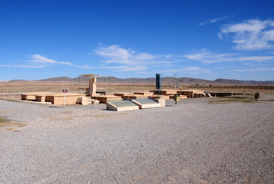 Pasargadae Images – Browse 883 Stock Photos, Vectors, and Video | Adobe ...