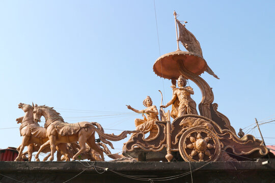 "Bhagavad Gita" Images – Browse 877 Stock Photos, Vectors, and Video ...