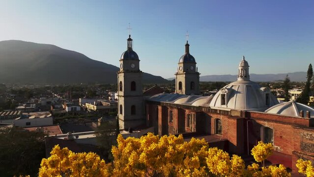 รูปภาพTuxpan – เลือกดูภาพถ่ายสต็อก เวกเตอร์ และวิดีโอ375 | Adobe Stock