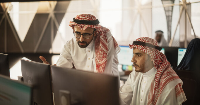 Smagh Bilder – Durchsuchen 14,982 Archivfotos, Vektorgrafiken und ...