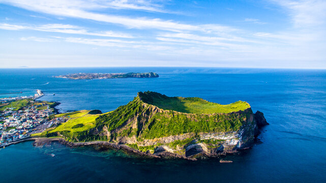 "Jeju Island" Images – Browse 39,258 Stock Photos, Vectors, and Video ...