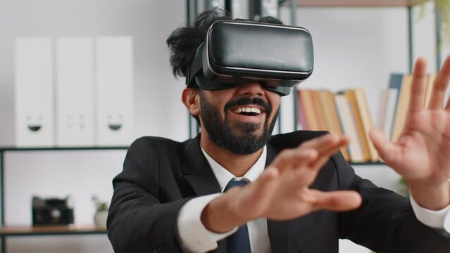 360 Vr Office Images – Browse 2,114 Stock Photos, Vectors, and Video ...