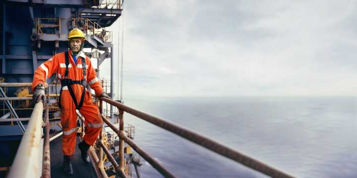 High Tech Platform Images – Browse 22,371 Stock Photos, Vectors, and ...