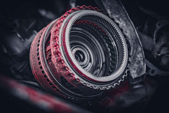 Afbeeldingen over "Planetary Gearbox" – Blader in stockfoto's, vectoren ...