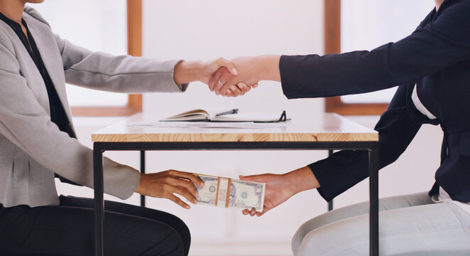 Bad Handshake Images – Browse 2,433 Stock Photos, Vectors, and Video ...