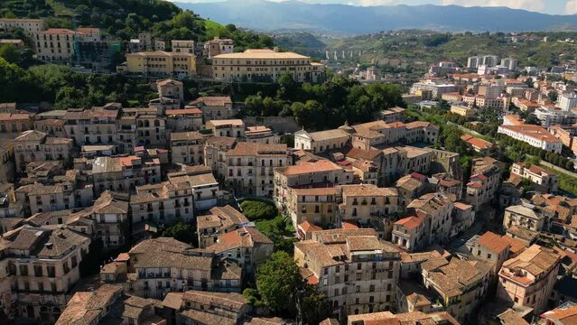 "Cosenza bilder – Bläddra bland 3,153 stockfoton, vektorer och videor ...