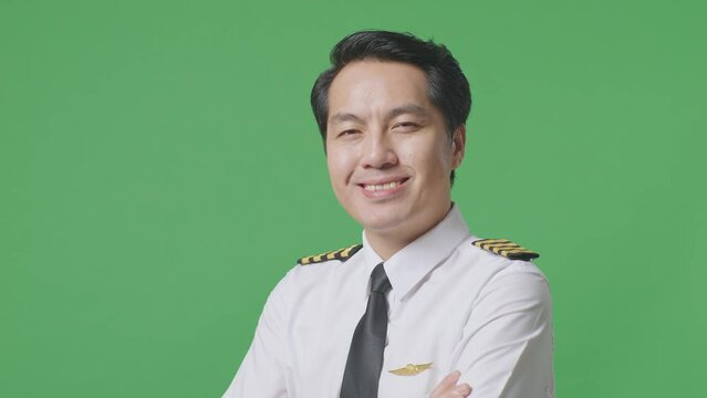 Co-Pilot 影像 – 瀏覽 6,554 個素材庫相片、向量圖和影片 | Adobe Stock
