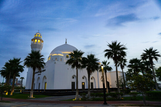 รูปภาพAd-Dammam – เลือกดูภาพถ่ายสต็อก เวกเตอร์ และวิดีโอ2,578 | Adobe Stock