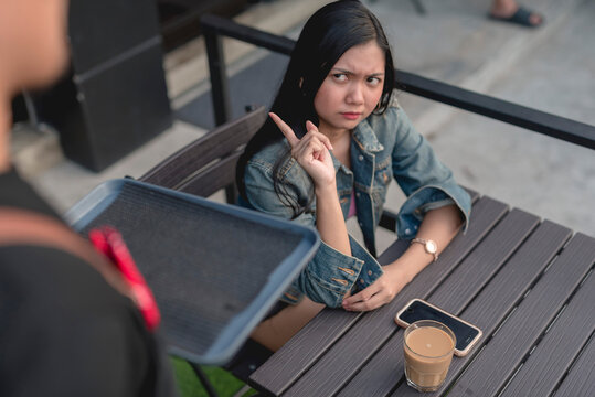 "Side Eye" Images – Browse 206 Stock Photos, Vectors, and Video | Adobe ...