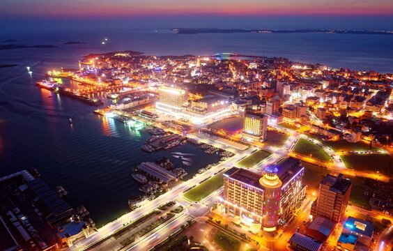 「Magong」の写真素材 | 128件の無料イラスト画像 | Adobe Stock