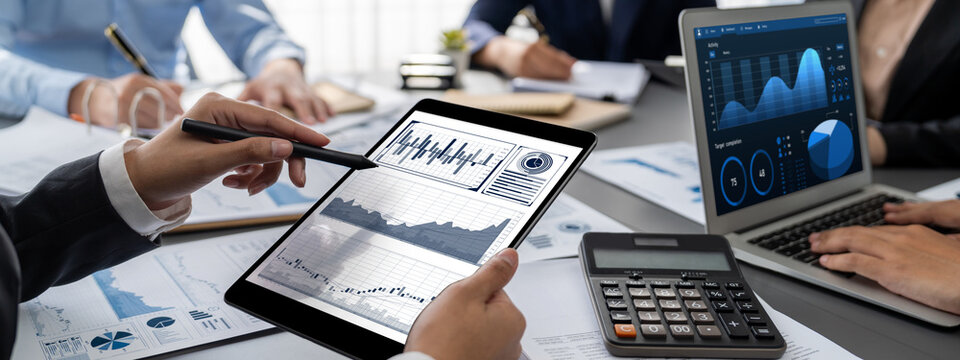 Accountants Working Together Images – Browse 6,462 Stock Photos ...