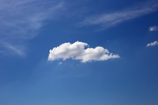 Clowd Billeder – Gennemse 871 stockfotos, vektorer og videoer | Adobe Stock