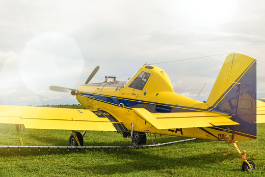 Air Tractor Logo