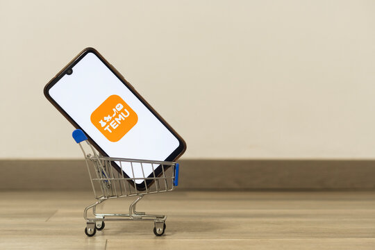 Temu Bilder – Durchsuchen 326 Archivfotos, Vektorgrafiken und Videos ...