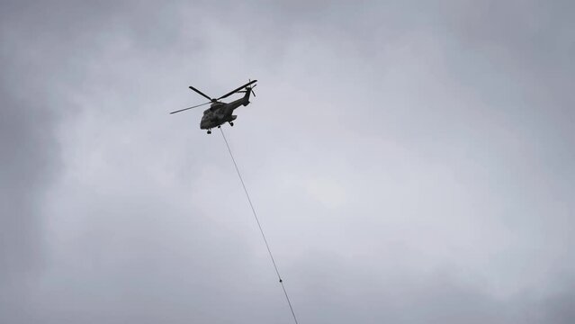 "Cargo Helicopter" Images – Browse 320 Stock Photos, Vectors, and Video ...
