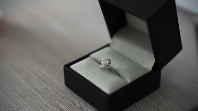 "Engagement Ring" Images – Browse 73,964 Stock Photos, Vectors, and ...