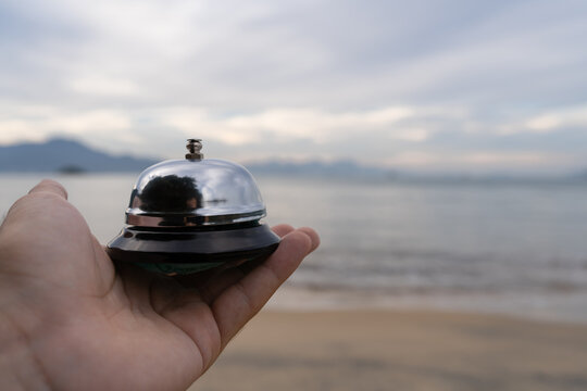 รูปภาพRiverside Bell – เลือกดูภาพถ่ายสต็อก เวกเตอร์ และวิดีโอ13,049 ...