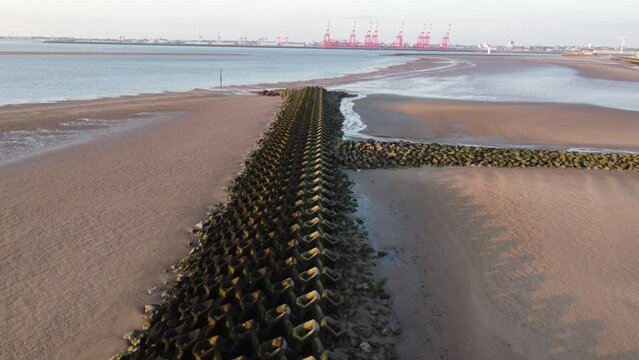 "Sea Defence" Bilder – Durchsuchen 13,785 Archivfotos, Vektorgrafiken ...