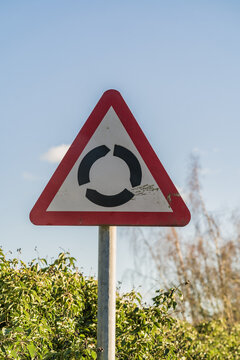 "Roundabout Sign" Images – Browse 552 Stock Photos, Vectors, and Video ...