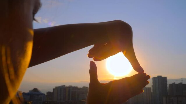 "Finger Frame" Images – Browse 982 Stock Photos, Vectors, and Video ...