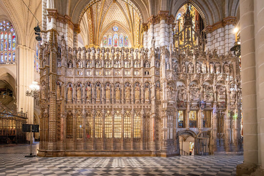 Rood-Screen Images – Browse 758 Stock Photos, Vectors, and Video ...