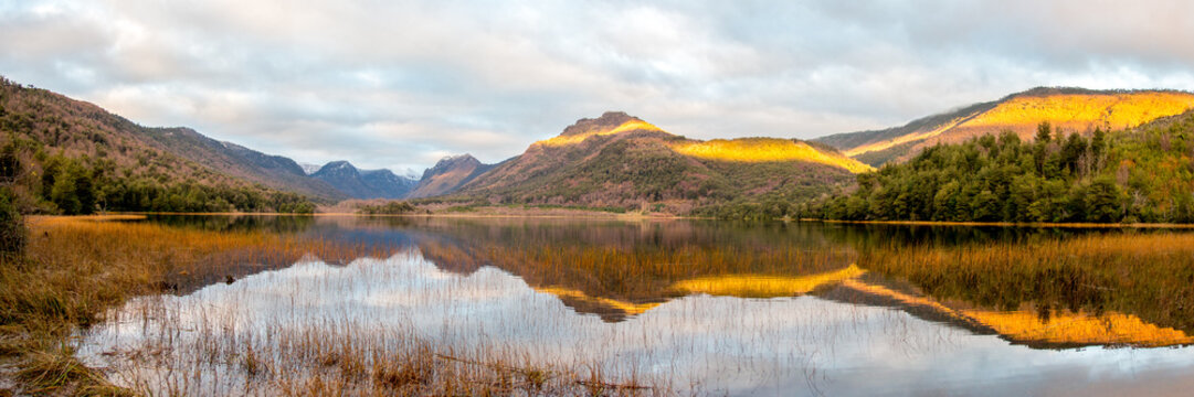 รูปภาพLoughing – เลือกดูภาพถ่ายสต็อก เวกเตอร์ และวิดีโอ371,836 | Adobe ...