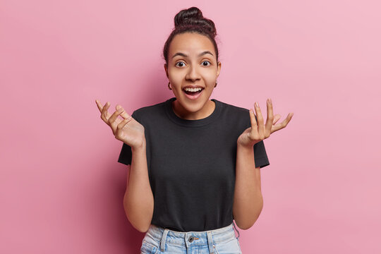 Model With Impressed Images – Browse 40,538 Stock Photos, Vectors, and ...