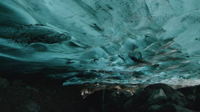 Icecave Bilder – Durchsuchen 652 Archivfotos, Vektorgrafiken und Videos | Adobe Stock