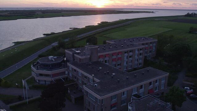 รูปภาพSudwest-Fryslan – เลือกดูภาพถ่ายสต็อก เวกเตอร์ และวิดีโอ275 ...