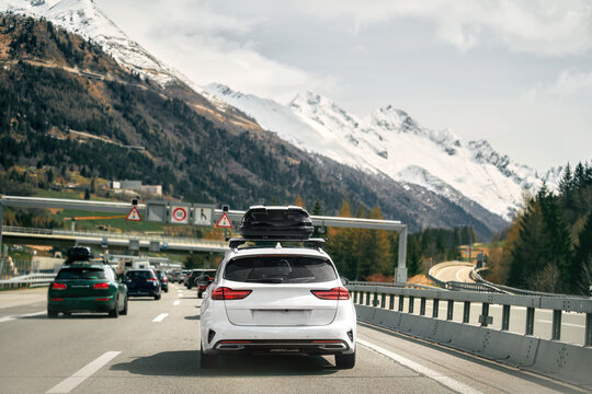 Imágenes de "Baca: descubre bancos de fotos, ilustraciones, vectores y ...