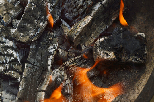 Live-Coal Images – Browse 100 Stock Photos, Vectors, and Video | Adobe ...