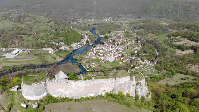 รูปภาพSokolac – เลือกดูภาพถ่ายสต็อก เวกเตอร์ และวิดีโอ192 | Adobe Stock