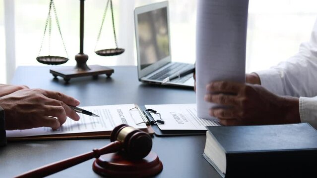 Defamation Images – Parcourir 11,262 le catalogue de photos, vecteurs ...