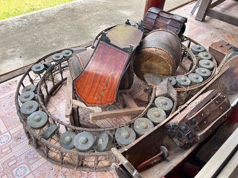 "Pong Lang" Images – Browse 15 Stock Photos, Vectors, and Video | Adobe ...