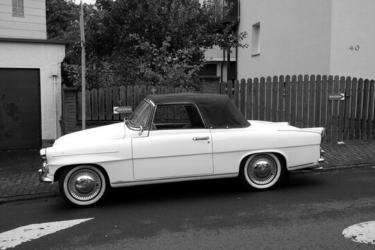 "Golden Oldies" Images – Browse 2,923 Stock Photos, Vectors, and Video ...