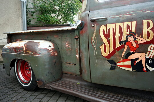 "Rat Style" Images – Browse 291 Stock Photos, Vectors, and Video ...