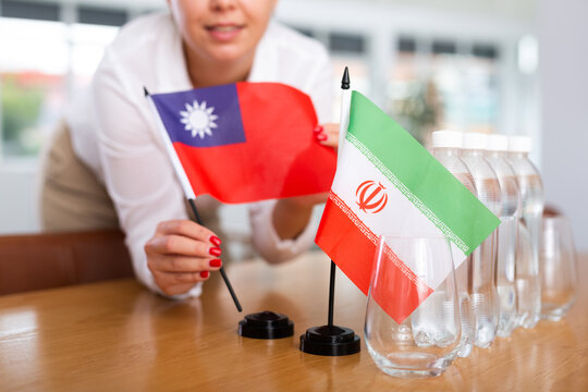 Taiwanian Bilder – Durchsuchen 33 Archivfotos, Vektorgrafiken und ...