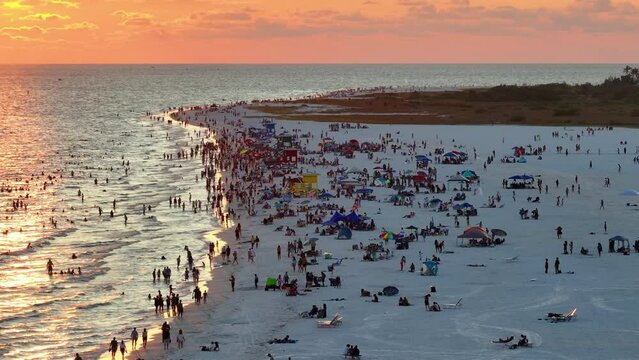 "Siesta Key Beach" Images – Browse 748 Stock Photos, Vectors, and Video ...