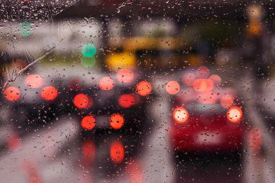 "Dangerous Road" Imagens – Procure 2,433 fotos, vetores e vídeos ...