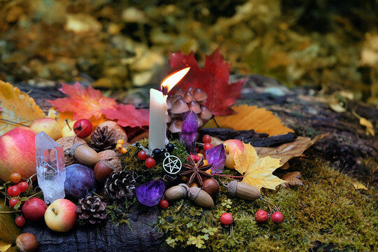 "Wiccan Altar" Images – Browse 286 Stock Photos, Vectors, and Video ...