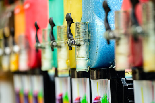 รูปภาพSlushes – เลือกดูภาพถ่ายสต็อก เวกเตอร์ และวิดีโอ29,099 | Adobe Stock
