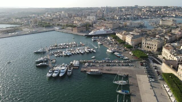 Toponomy Imagens – Procure 15,935 fotos, vetores e vídeos | Adobe Stock