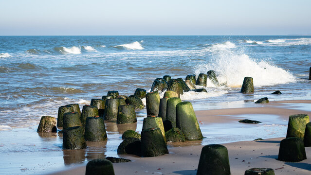 Falochrony Images – Browse 302 Stock Photos, Vectors, and Video | Adobe ...