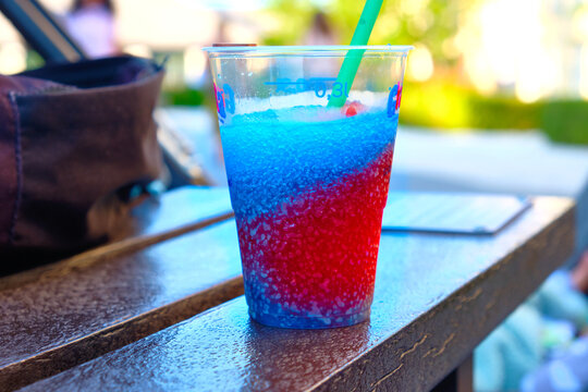 รูปภาพSlushes – เลือกดูภาพถ่ายสต็อก เวกเตอร์ และวิดีโอ29,099 | Adobe Stock