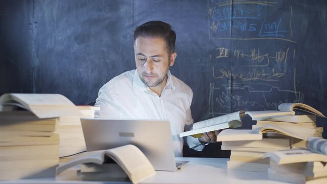 "History Book" Images – Browse 2,834 Stock Photos, Vectors, and Video ...