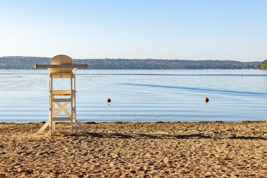 "Lifeguard Station" Images – Browse 162,577 Stock Photos, Vectors, and ...