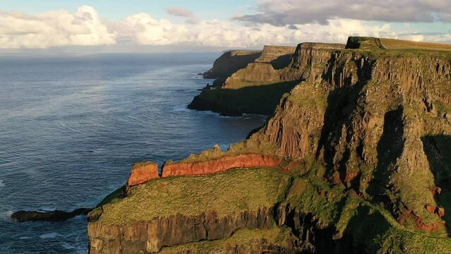 Obrazy (Ulster) — zdjęcia, wektory i wideo bez tantiem (7,587) | Adobe ...