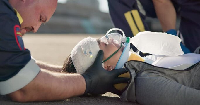 Female Emt Images – Browse 1,643 Stock Photos, Vectors, and Video ...