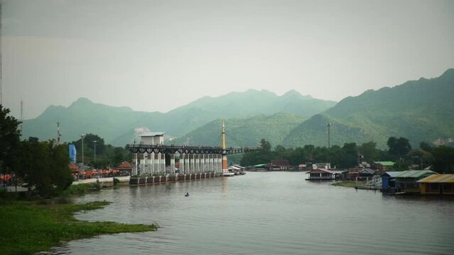 Imágenes de Kwae: descubre bancos de fotos, ilustraciones, vectores y ...